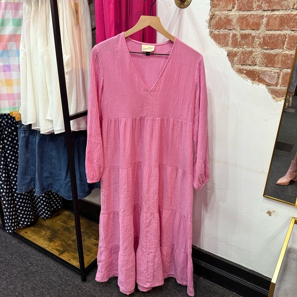 Universal Thread | Dresses | Universal Thread Pink Tiered Midi Dress ...